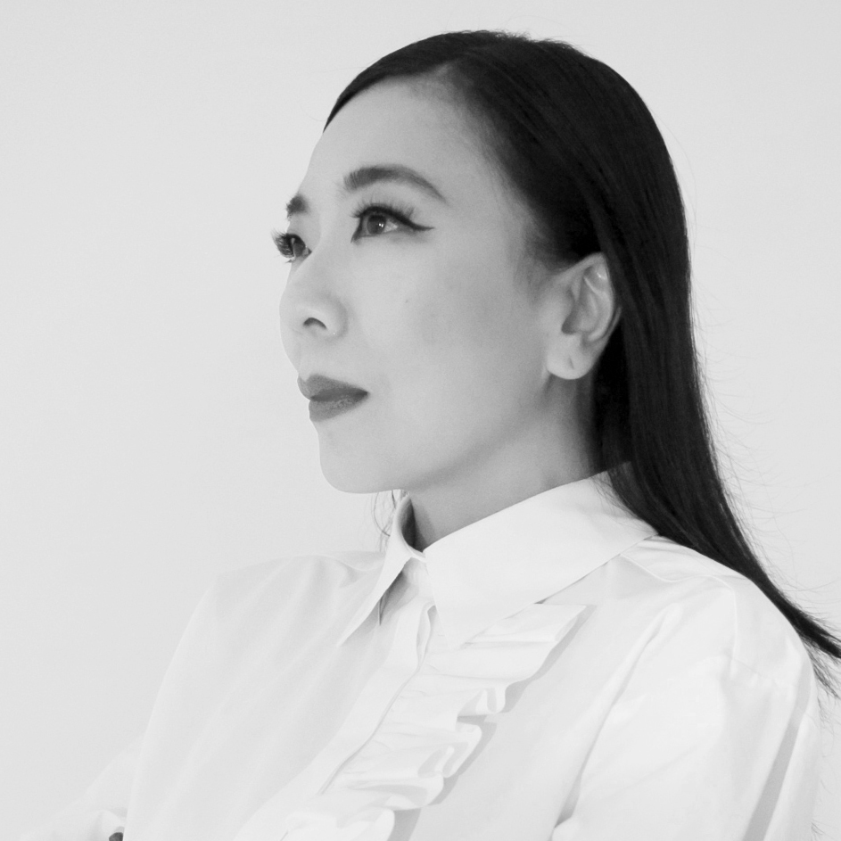 ABOUT – Wei-Ling Gallery